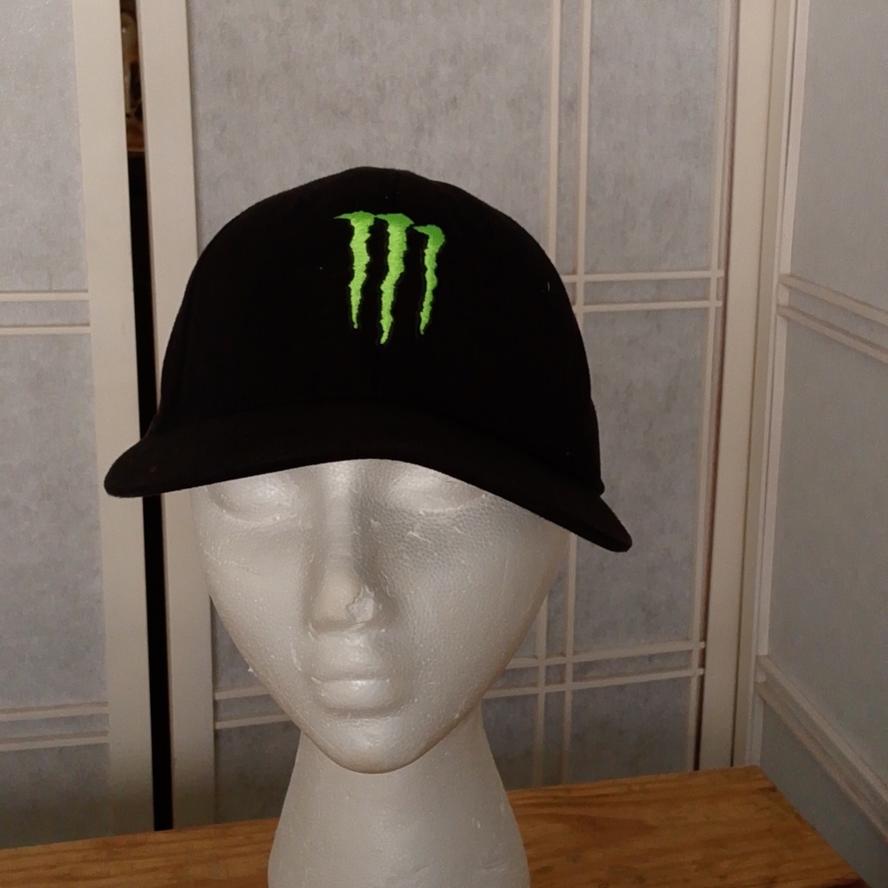 Monster Energy Drink Fitted Cap Flex Medium - Gem